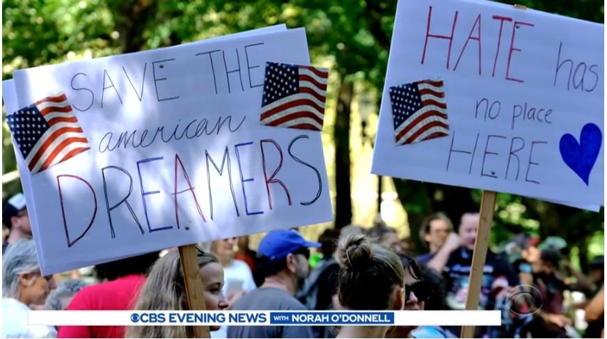Cbs News Judge Orders U S To Close Daca Program To New Applicants
